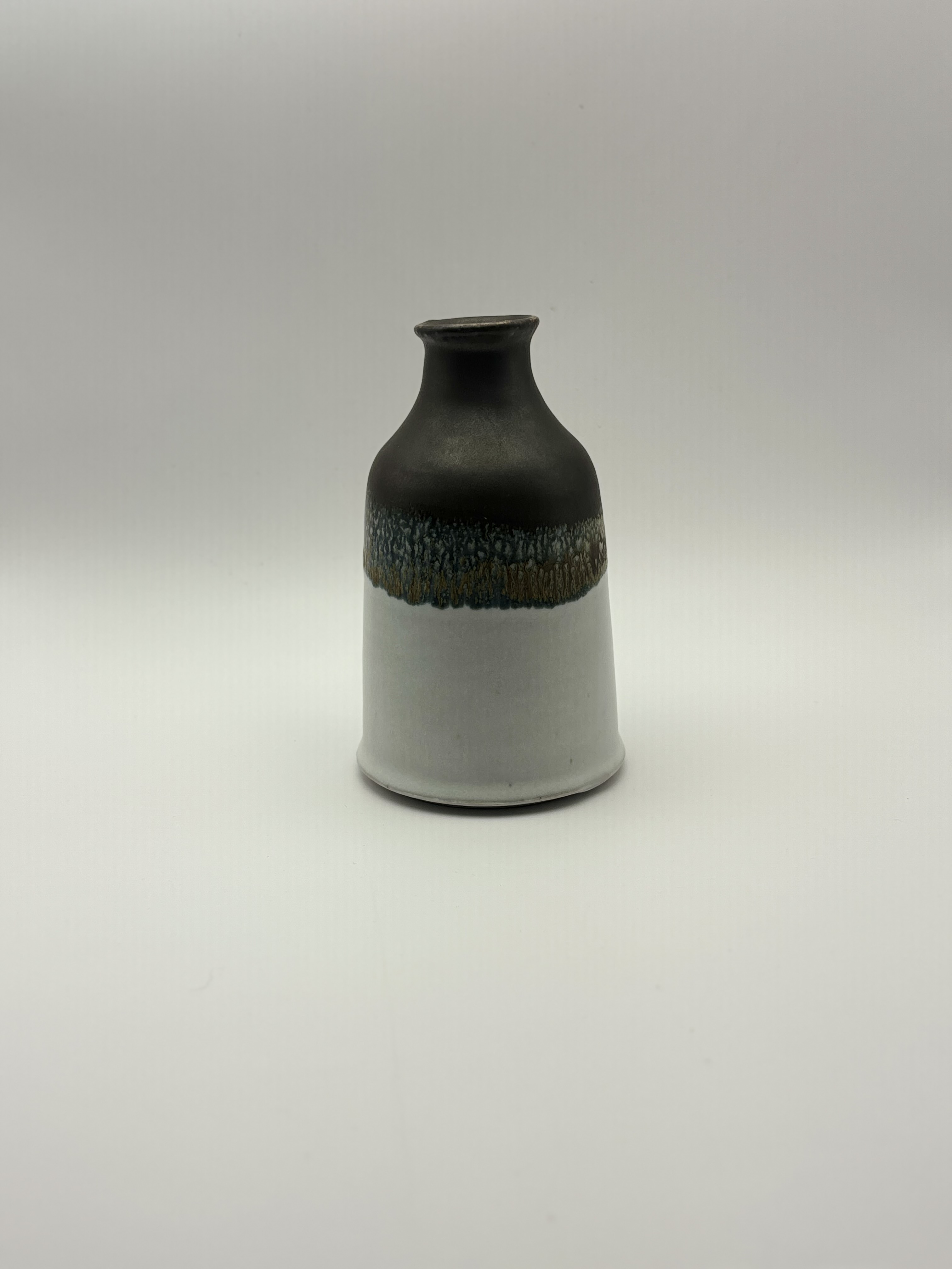 Black White Mountain Drippy Vase by Richard Hardy | ArtCloud