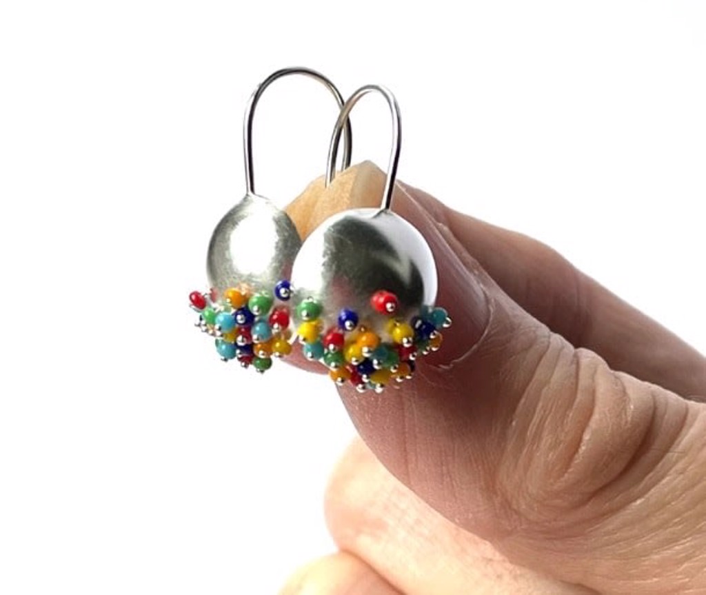 100’s & 1000’s Earbobs by Claire Underwood | Contemporary Applied Arts