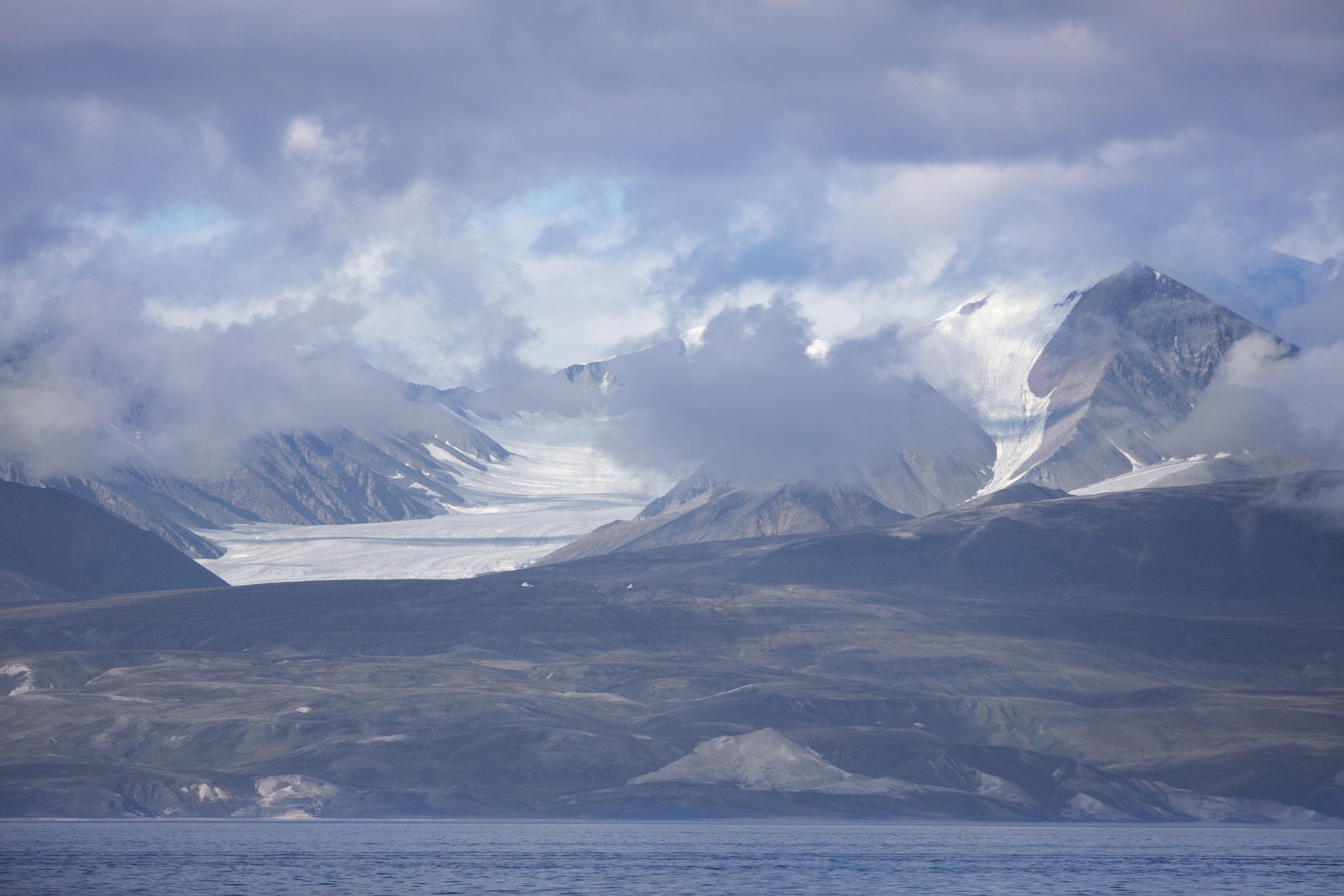 On the Way to Milne Inlet by Peter Ralston | Ralston Gallery