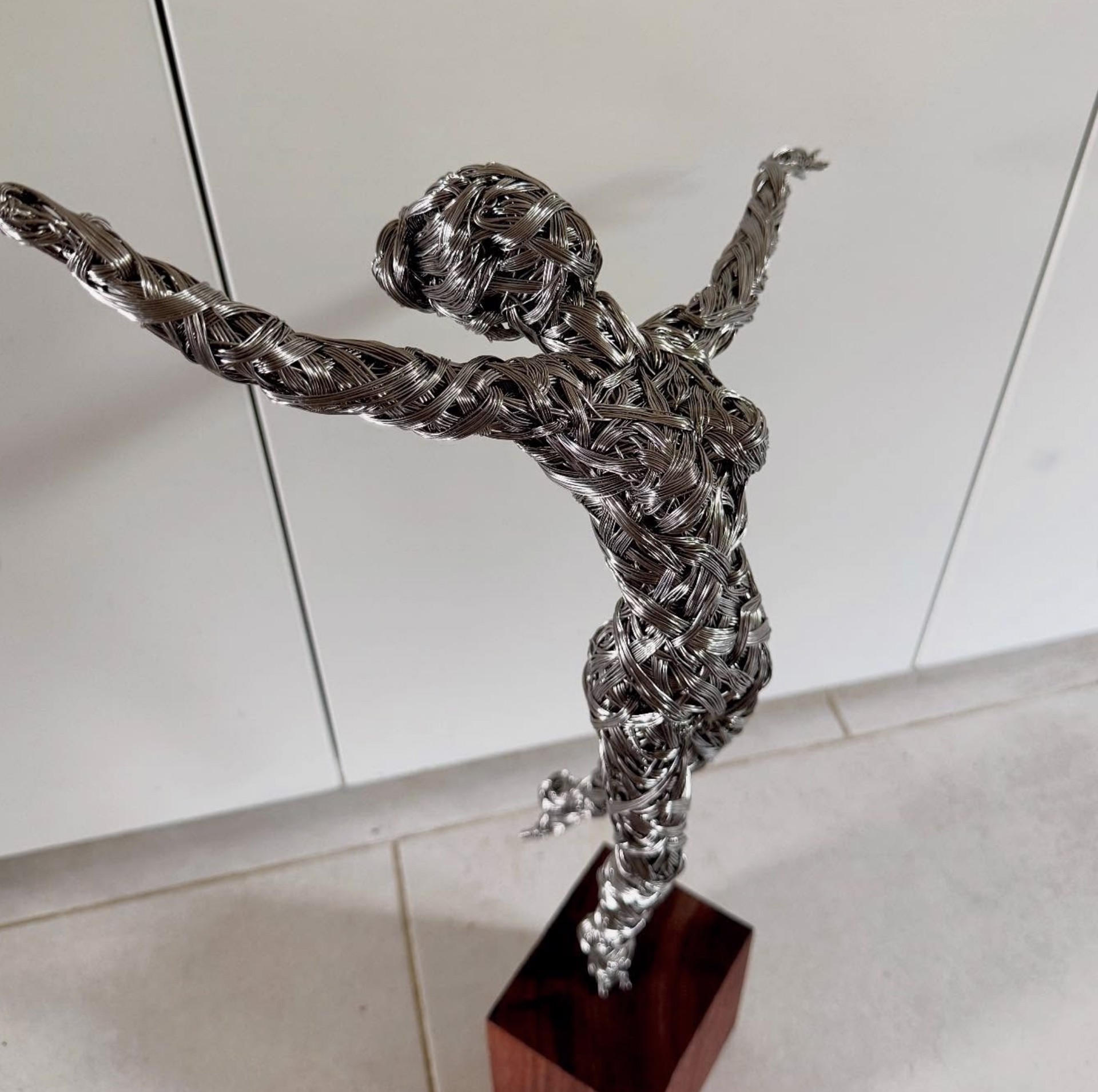 'Lana' by Samuel Troyer | Nissarana Galleries