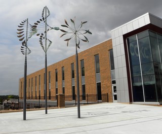 Exploring Wind Sculptures in Public Spaces: Art for All to Enjoy ...